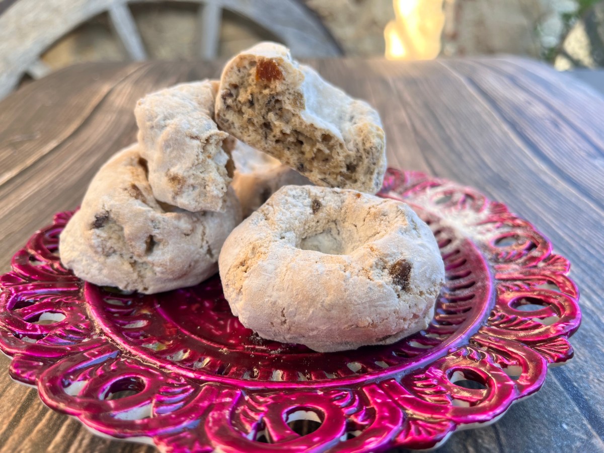 Cavallucci di Siena ,traditional Tuscan cookies/biscuits. – Toscana Mia ...