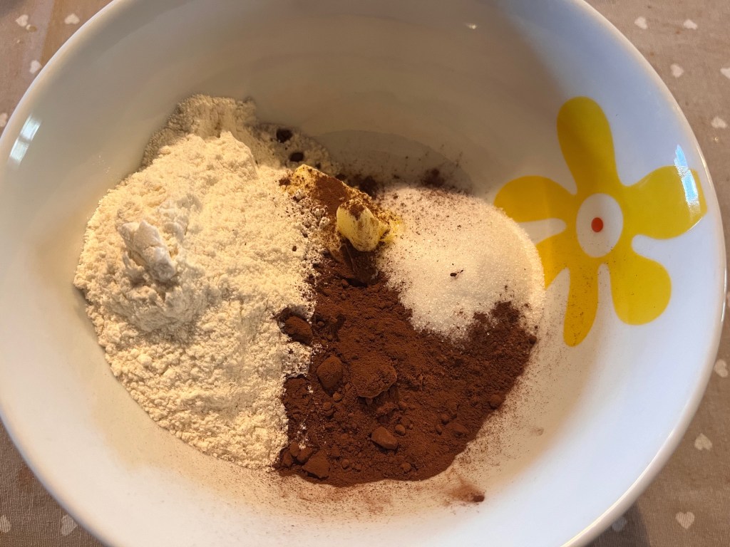 Cocoa Crumble :crunchy chocolate decoration – Toscana Mia Blog