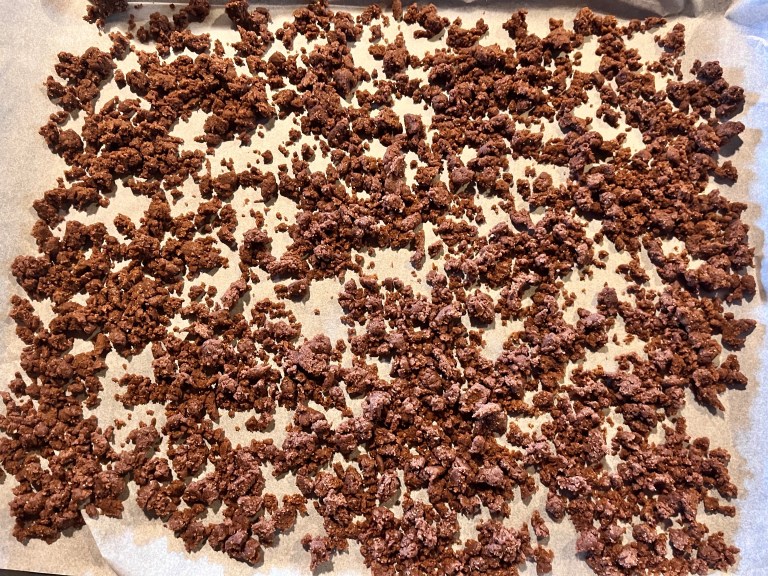 Cocoa Crumble :crunchy chocolate decoration – Toscana Mia Blog
